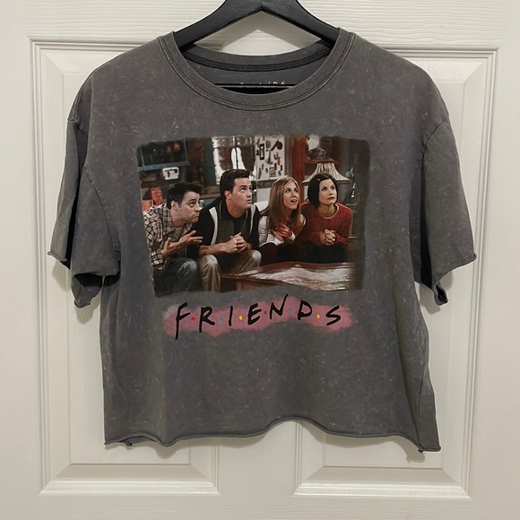 FRIENDS | Tops | Friends Tv Show Graphic Cropped Tee | Poshmark